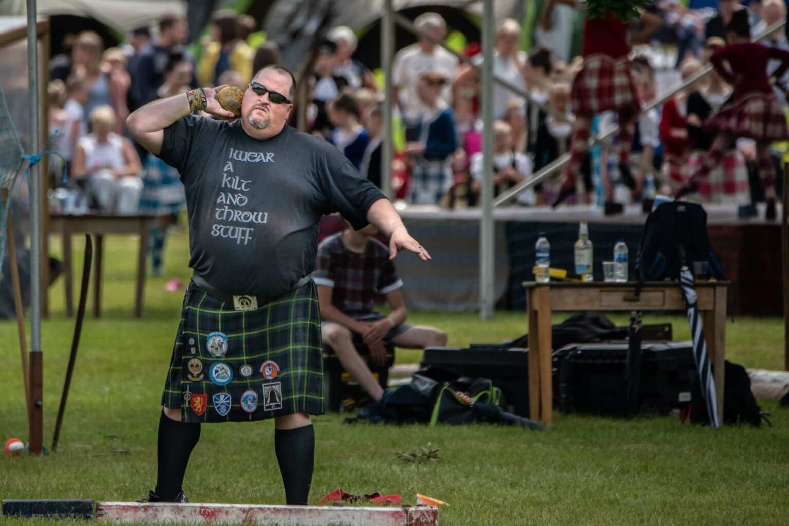 I’m wearing a kilt and throwing stuff - Sir Edwards EN